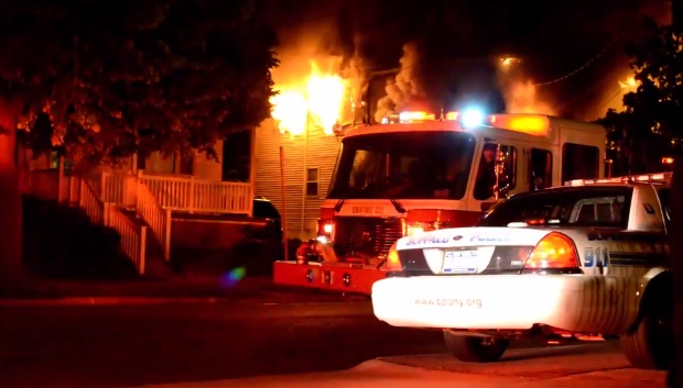 Raw video of 2-alarm Buffalo fire with two homes burning - Statter911
