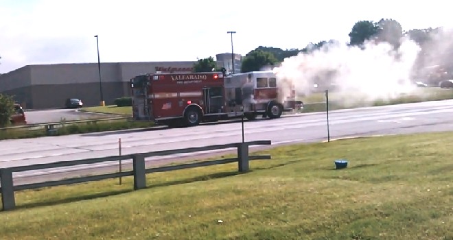 Caught on video: Fire engine burns in Valparaiso, IN - Statter911