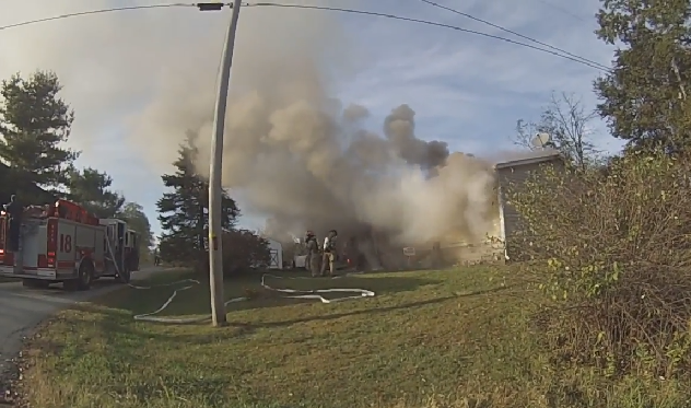 Pre-arrival video from Ohio house fire - Statter911