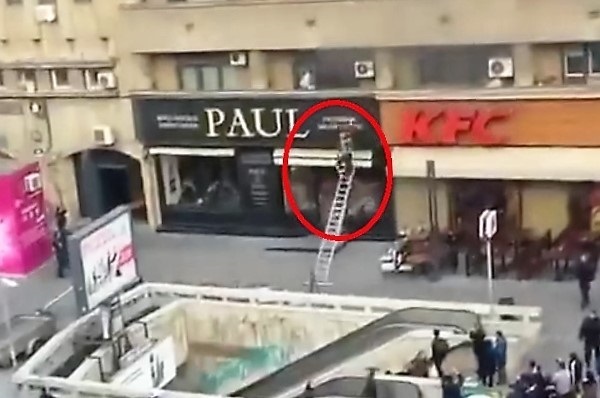 Caught on camera: Another firefighter ladder fall - Statter911