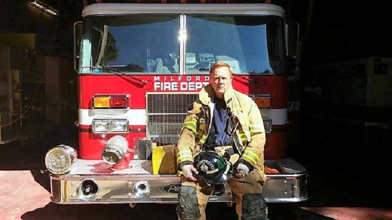 Journalist/Firefighter Ron Savage dies during fire department training ...