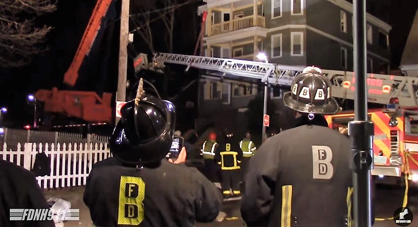 Video: Removal of collapsed Boston tower ladder - Statter911
