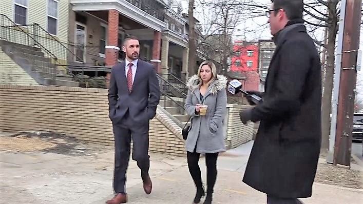 A lesson in how to handle an ambush interview - Statter911