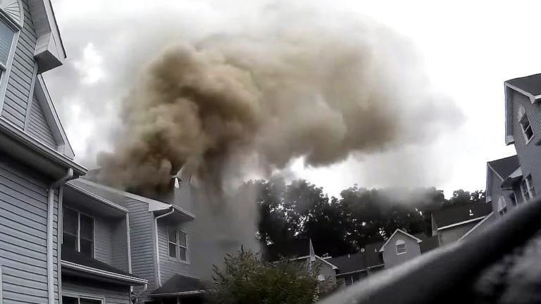 Caught on video: Bystanders rescue driver & victims after Hummer rams ...